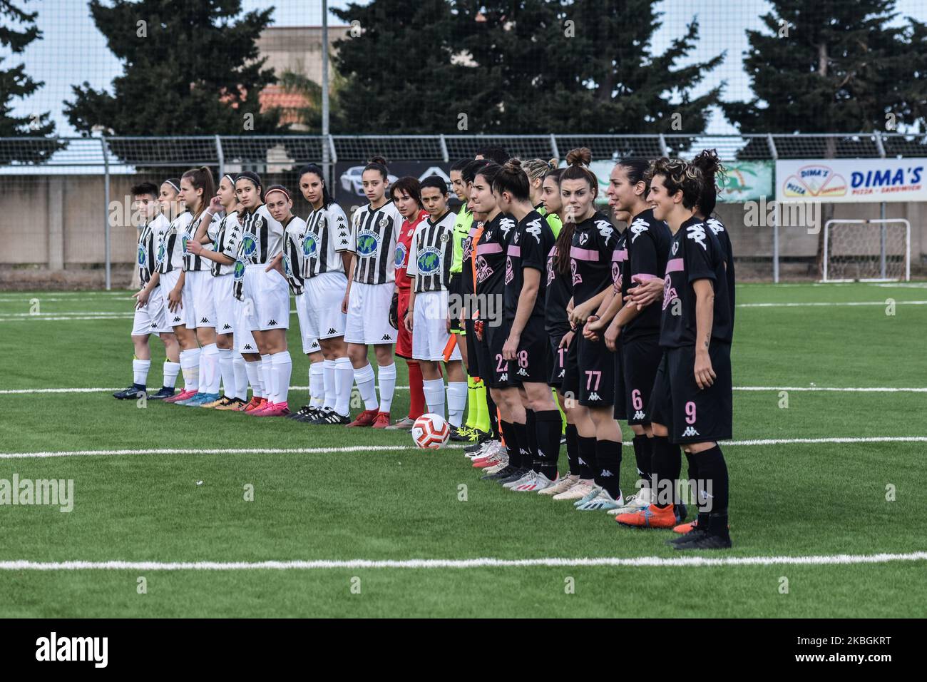 Leonzio sicula women hi-res stock photography and images - Alamy