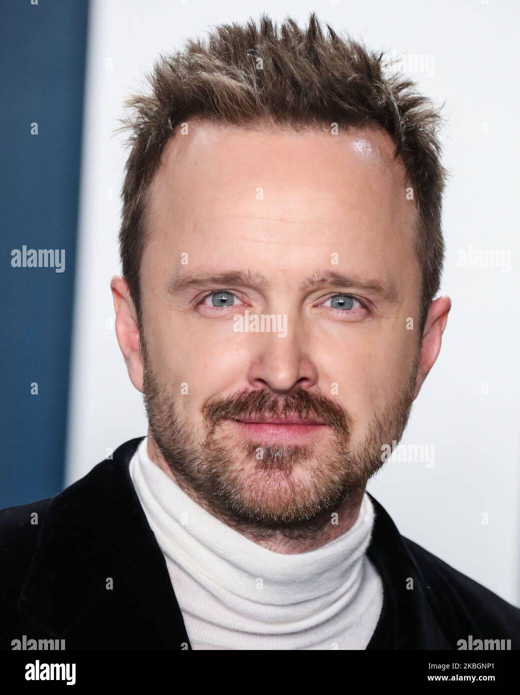 BEVERLY HILLS, LOS ANGELES, CALIFORNIA, USA - FEBRUARY 09: Aaron Paul ...