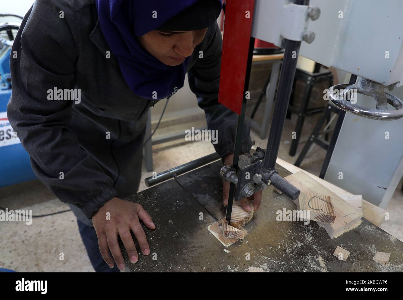 Palestinian artisans make Valentine's Day gifts at Zeina Association ...