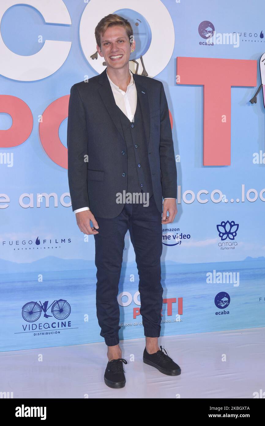 Kevin Holt poses for photos during the red carpet of “Loco por Ti” film ...