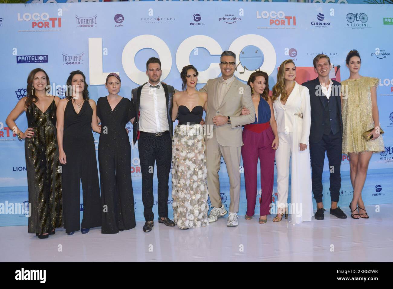 Gabriela Steck, Pia Watson, James Maslow, Sandra Echeverria, Jaime ...