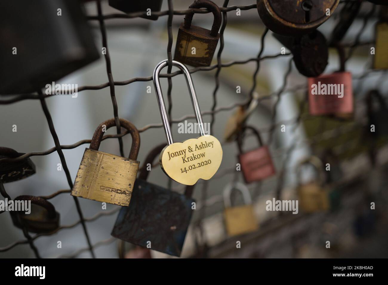 Krakow 'love locks' on Father Bernatek Footbridge seen on Valentine's ...