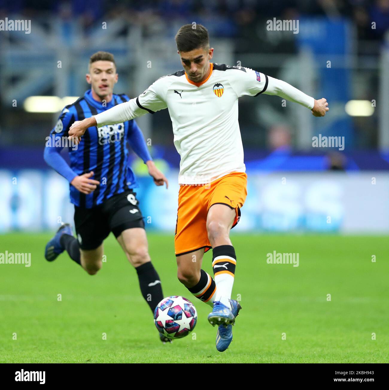 Ferran Torres of Valencia in action during the UEFA Champions League ...