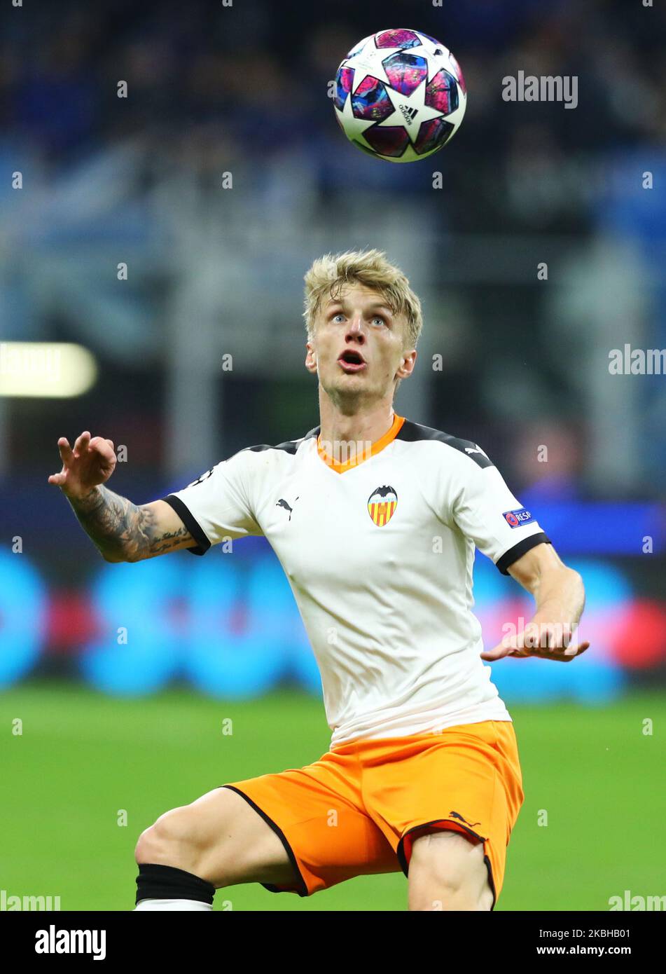 Daniel Wass of Valencia during the UEFA Champions League Round of 16 ...