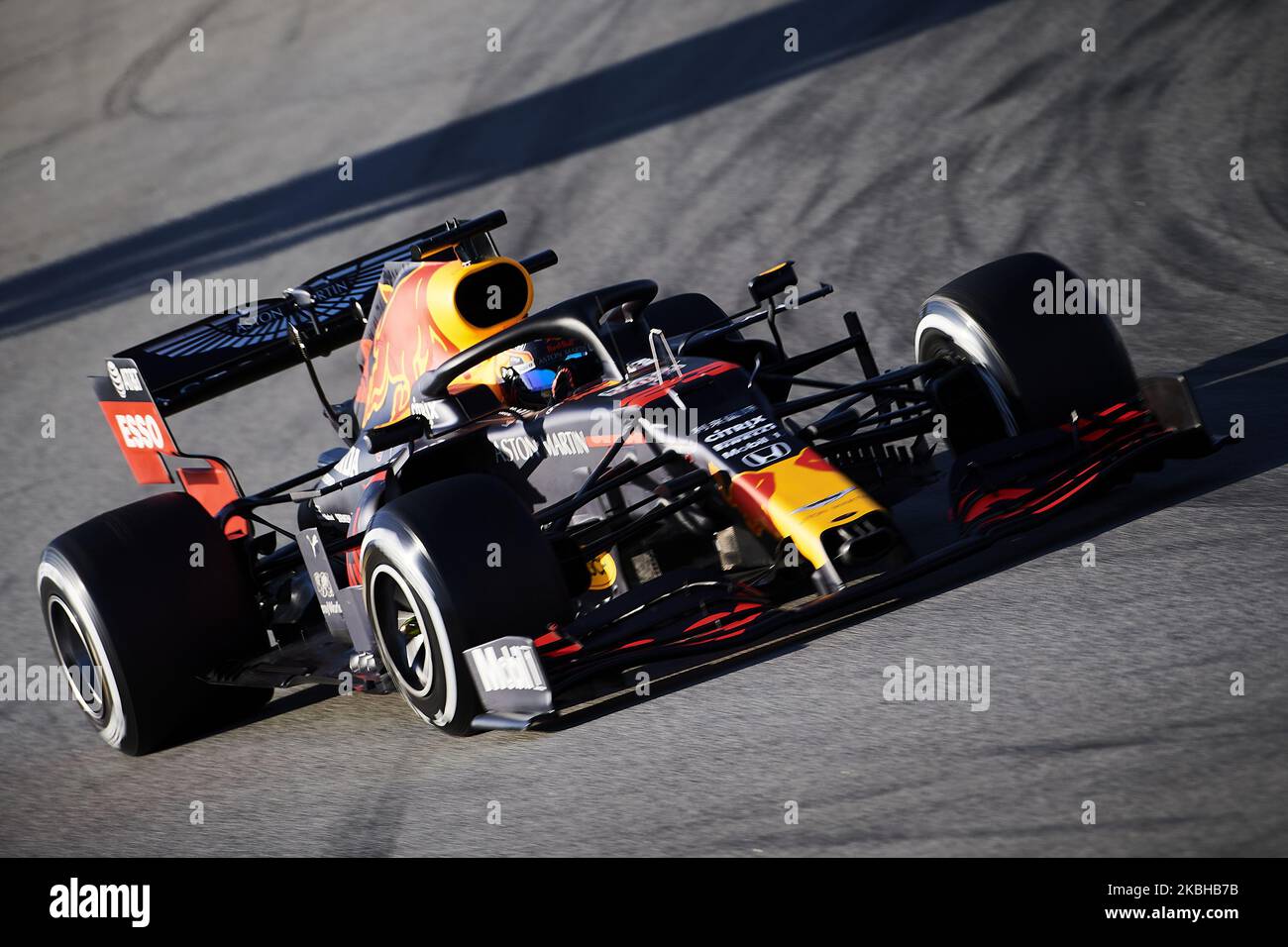 Alexander Albon of Thailand driving the (23) Aston Martin Red Bull ...