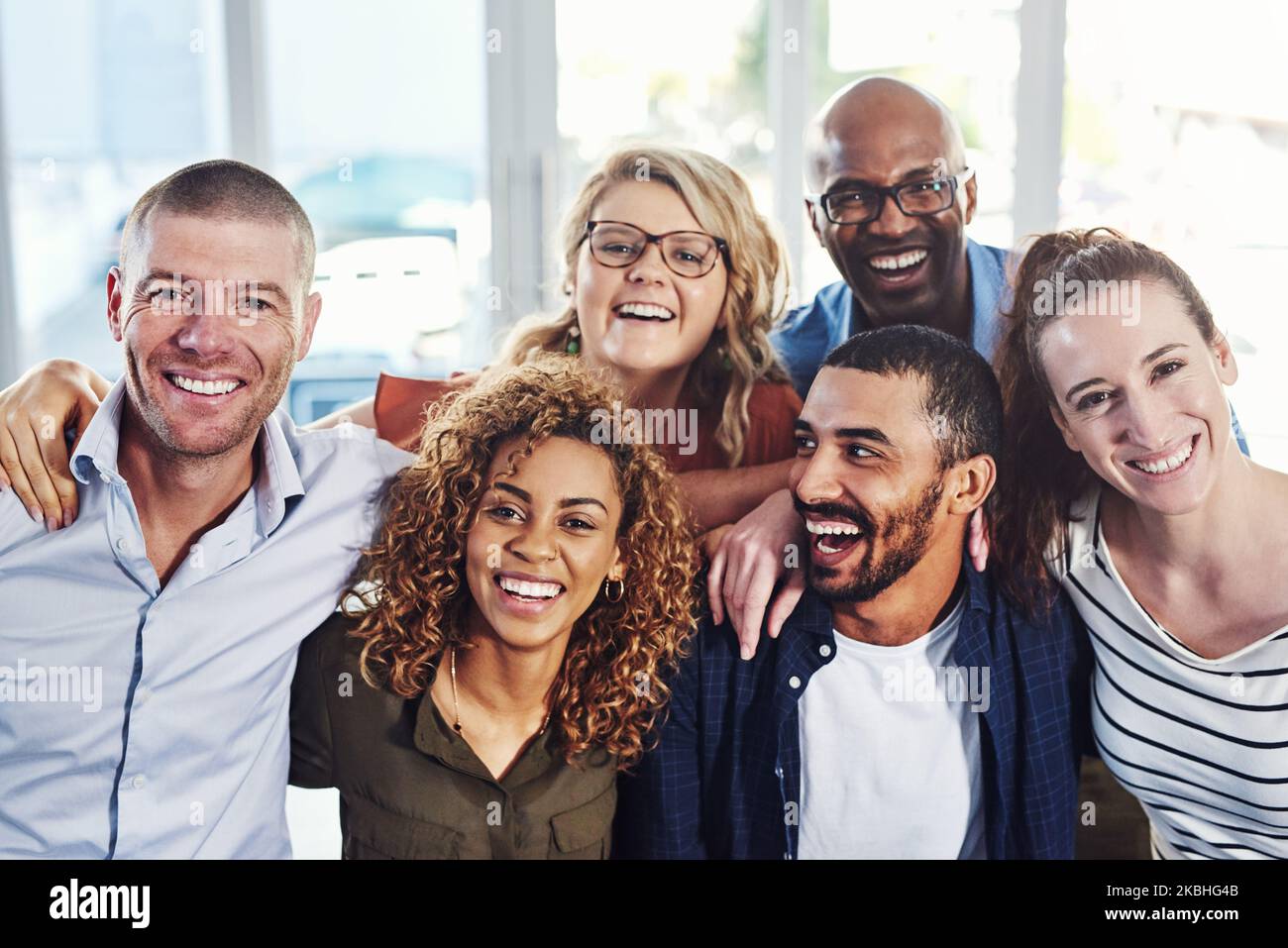 Group of people standing together hi-res stock photography and images ...