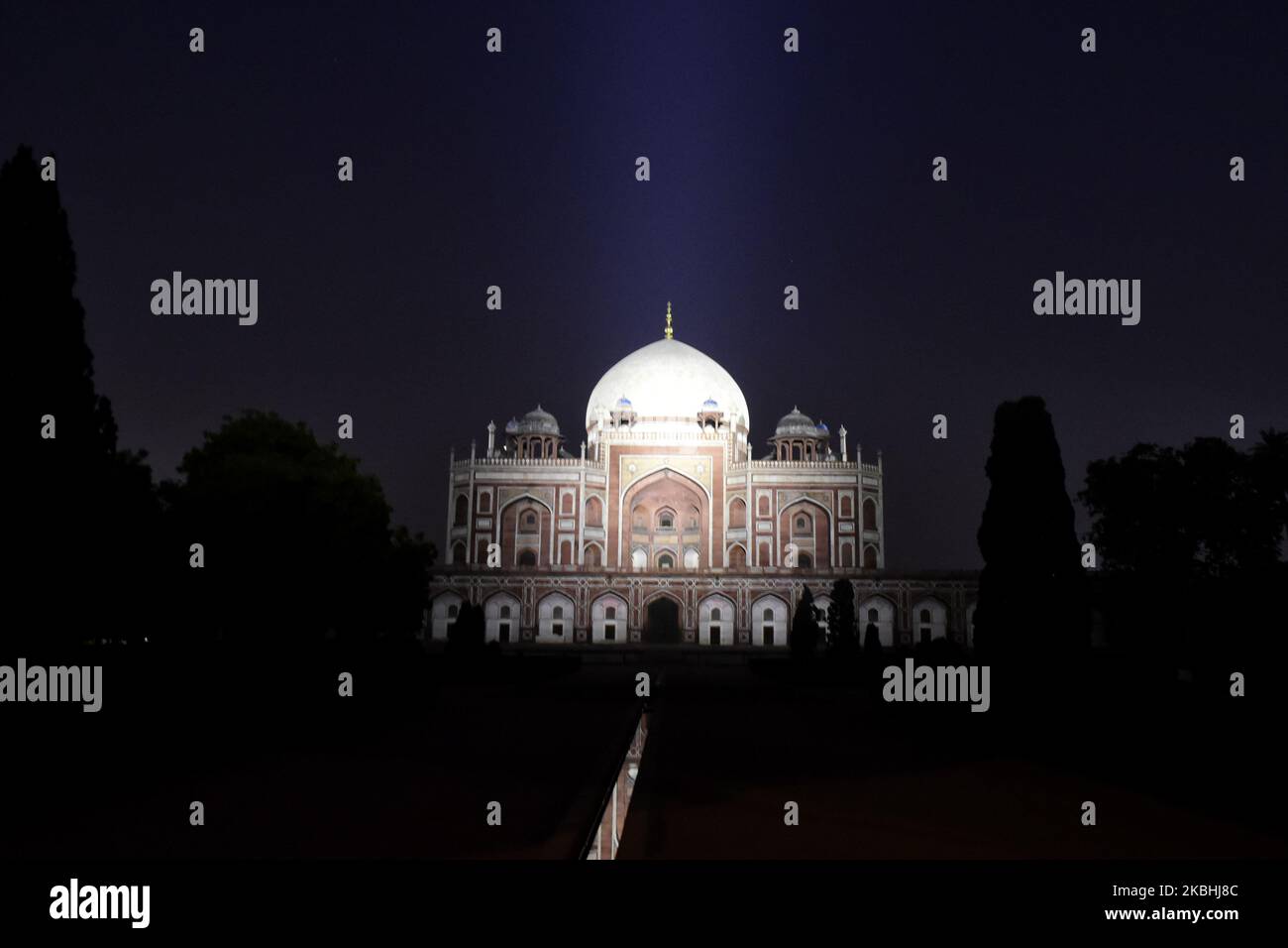 Night scene at Himayun tomb in New Delhi, India on 22 February 2020 ...