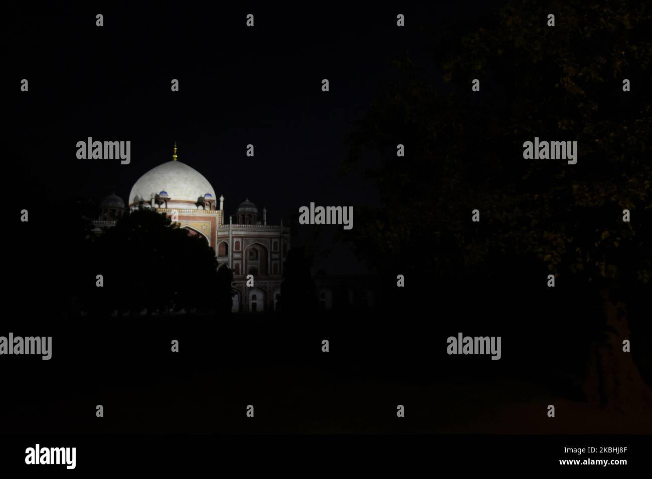 Humayuns Tomb At Night