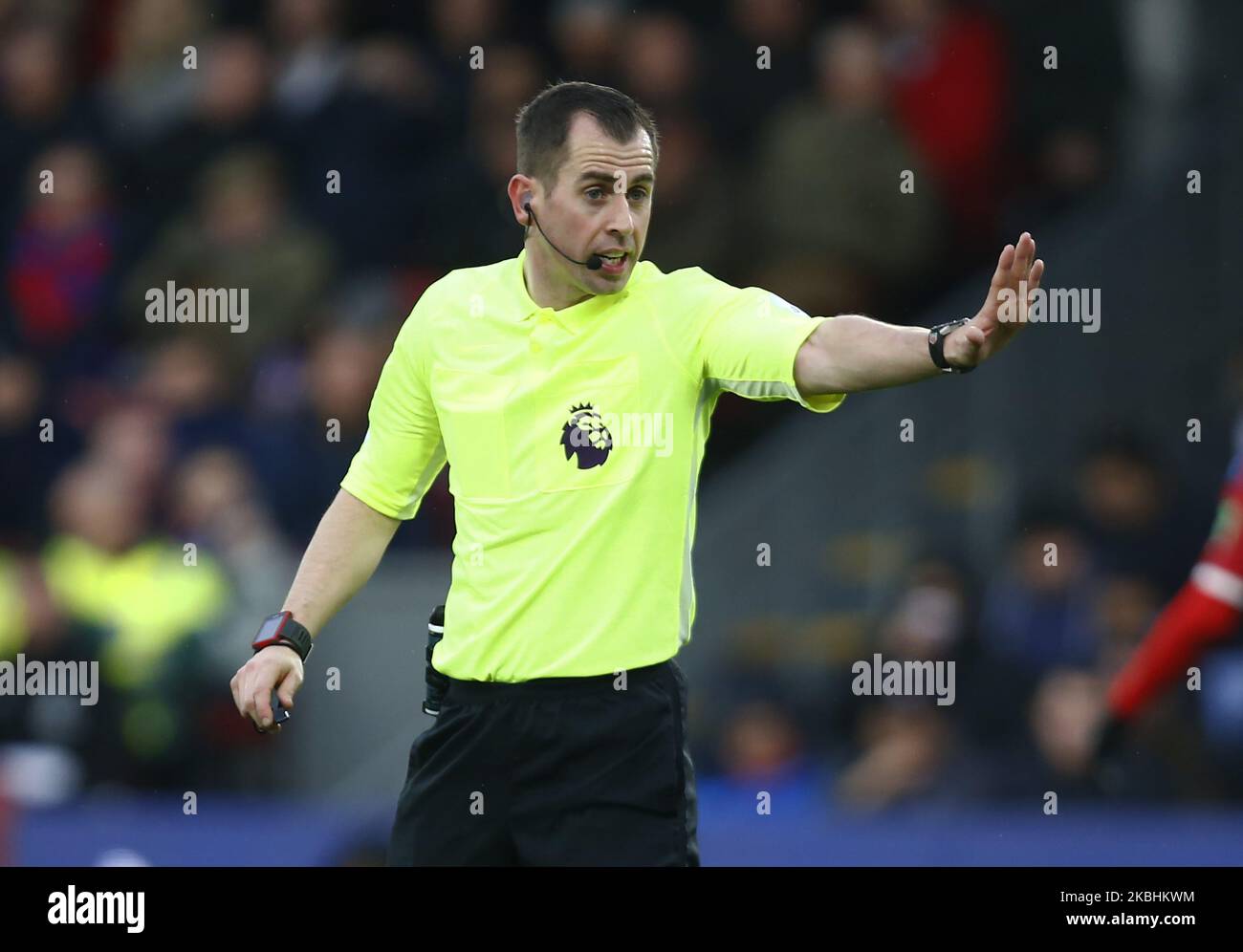 Referee peter hi-res stock photography and images - Alamy