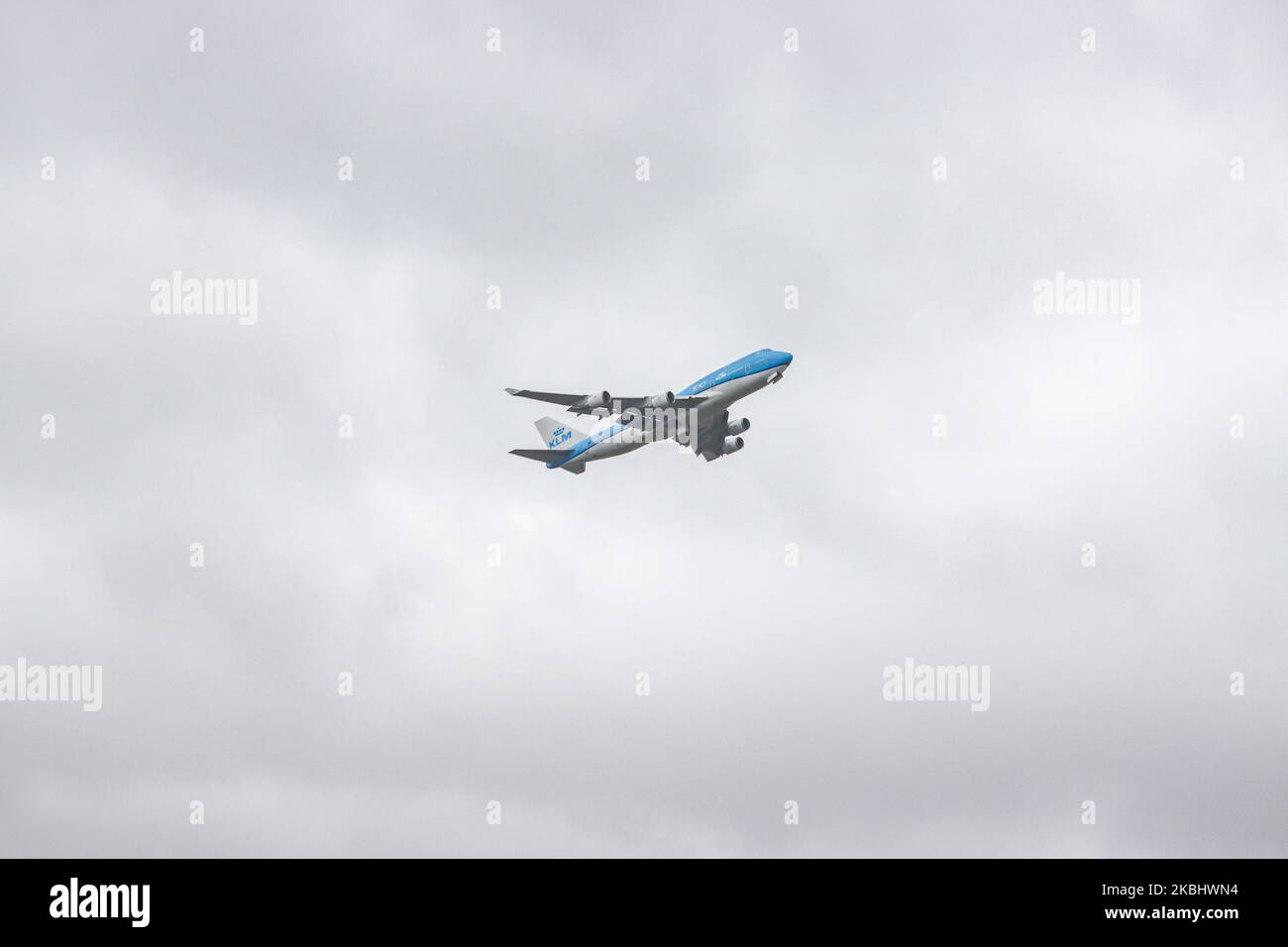 Boeing 747 400 combi hi-res stock photography and images - Alamy