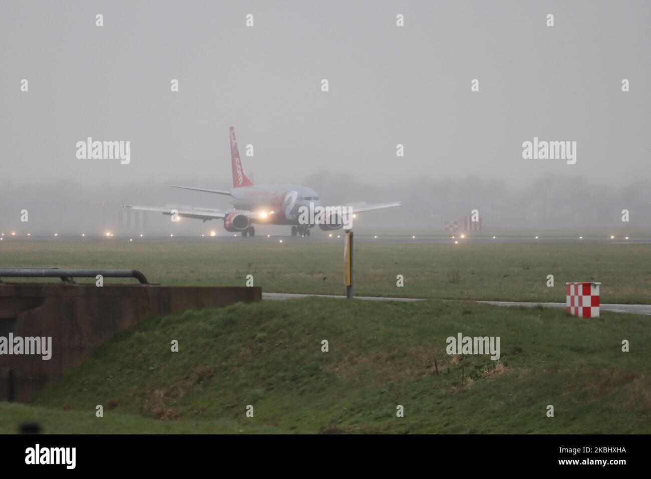 Jet2 holidays logo hi-res stock photography and images - Alamy