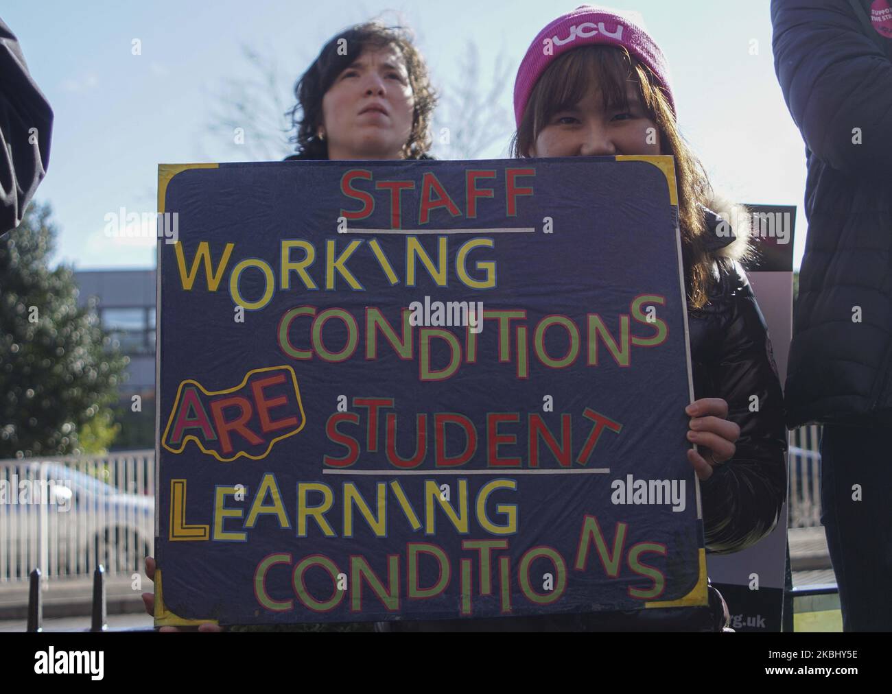 Sheffield hallam university library hi-res stock photography and images ...