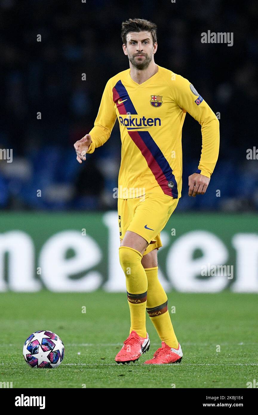 Gerard Pique' of Barcelona during the UEFA Champions League Round of 16 ...