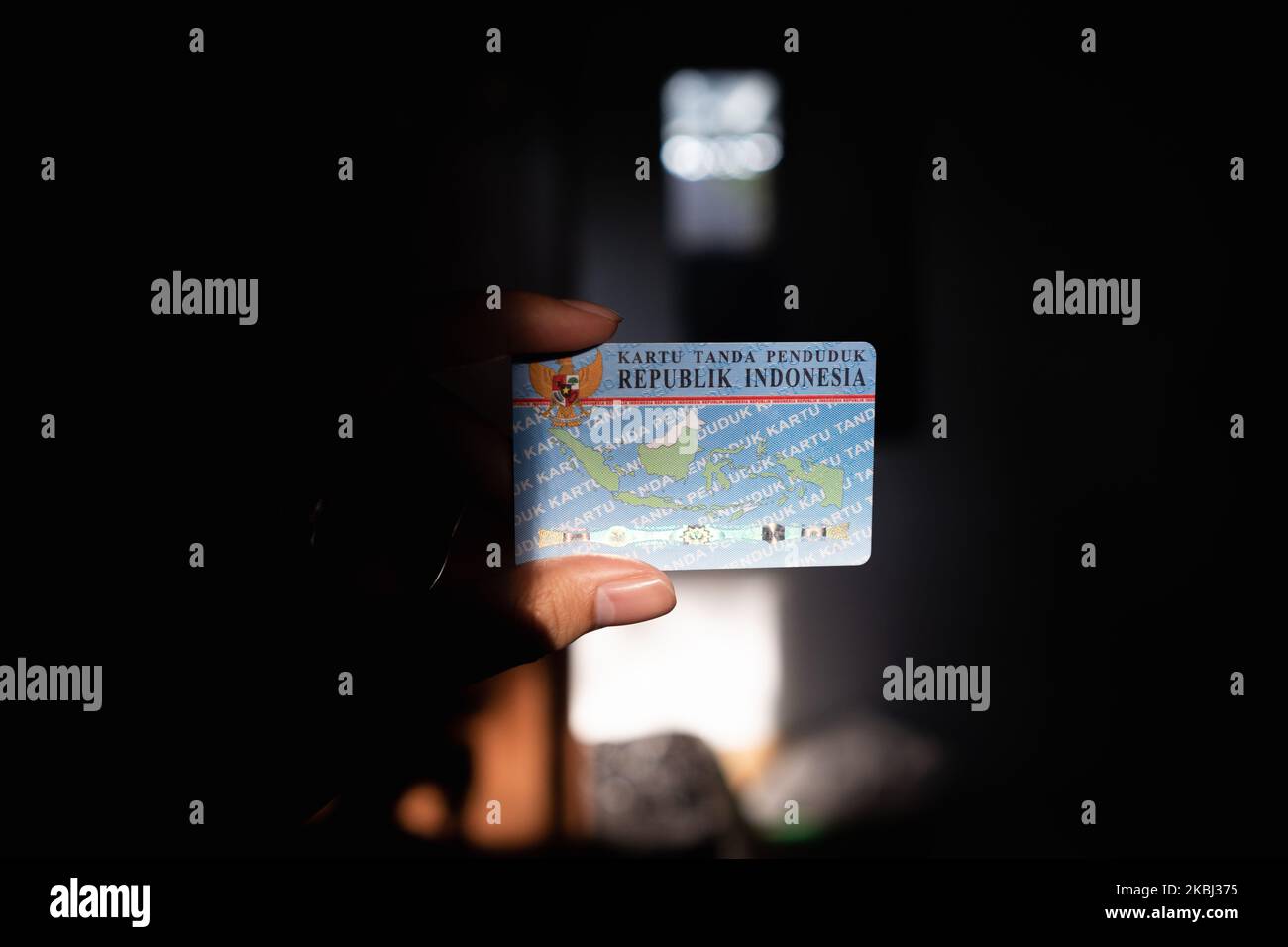 Semarang, Indonesia - November 4, 2022: A hand holds an Indonesian ...