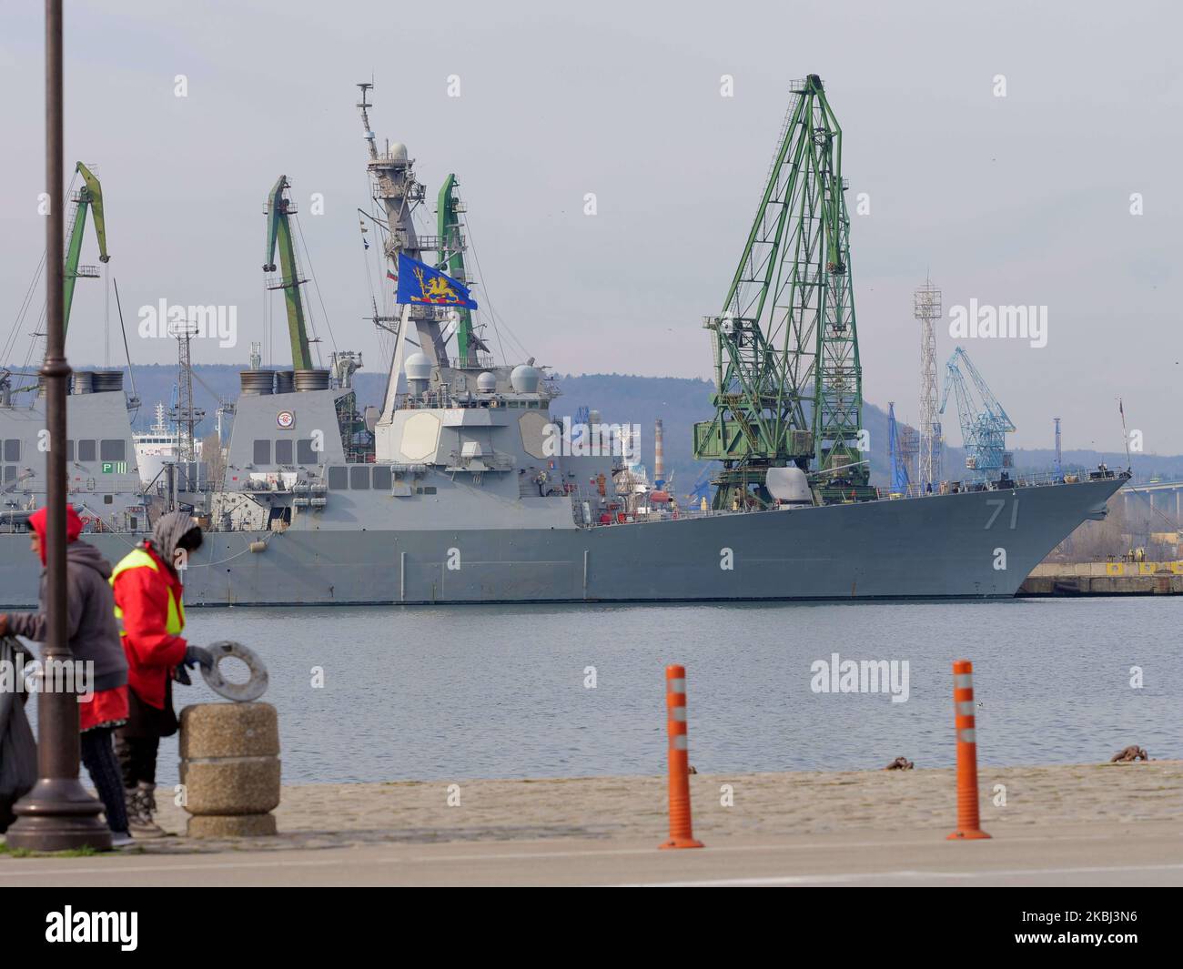 Uss ross hi-res stock photography and images - Alamy