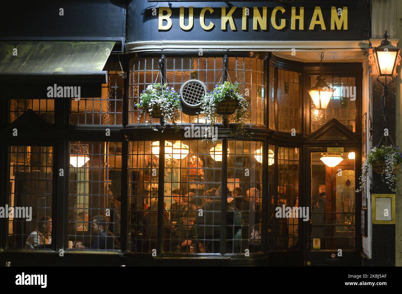 The buckingham arms pub hi-res stock photography and images - Alamy