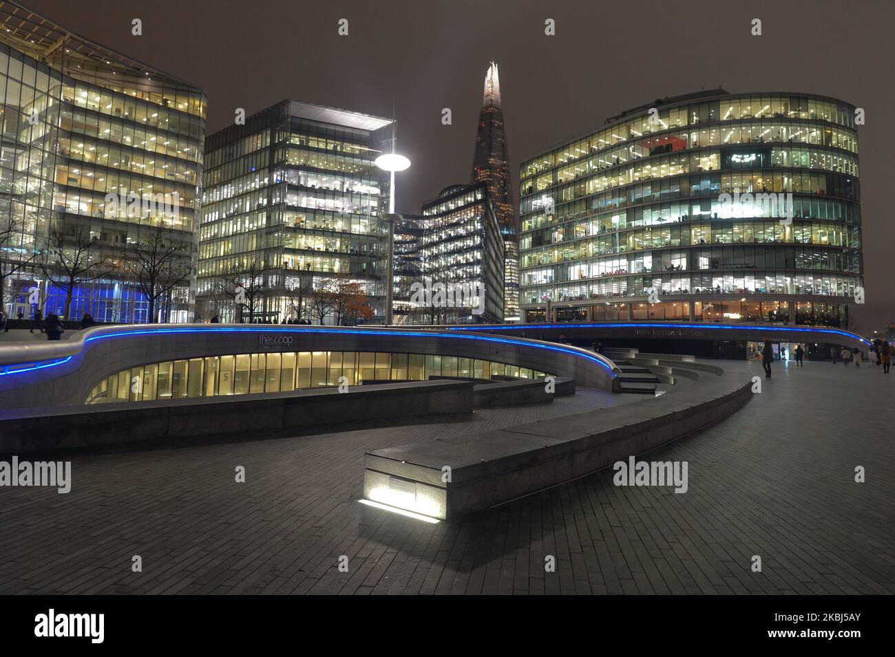 Modern office buildings located between Tower Bridge and London Bridge ...