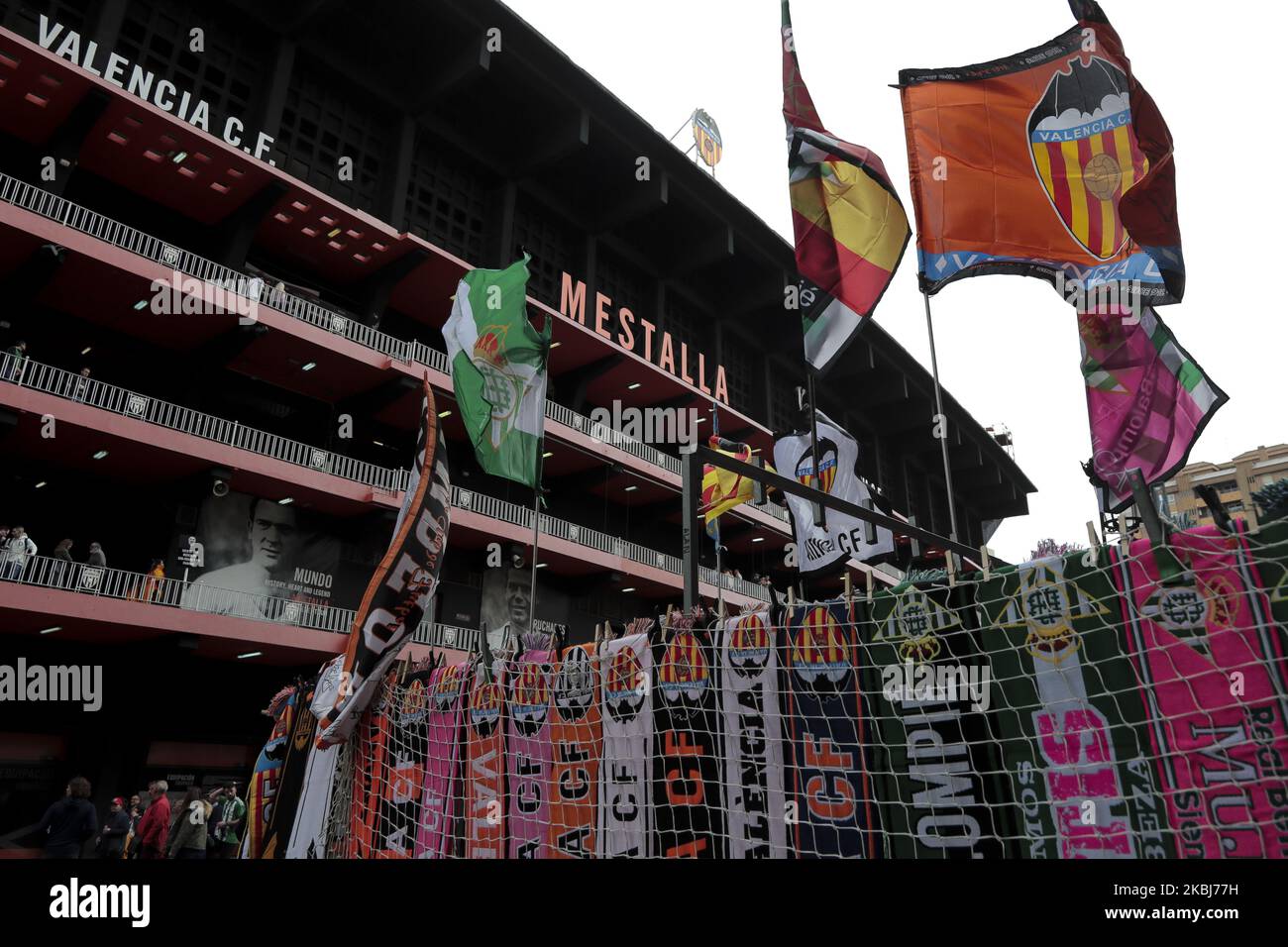 Valencia cf flags hi-res stock photography and images - Alamy