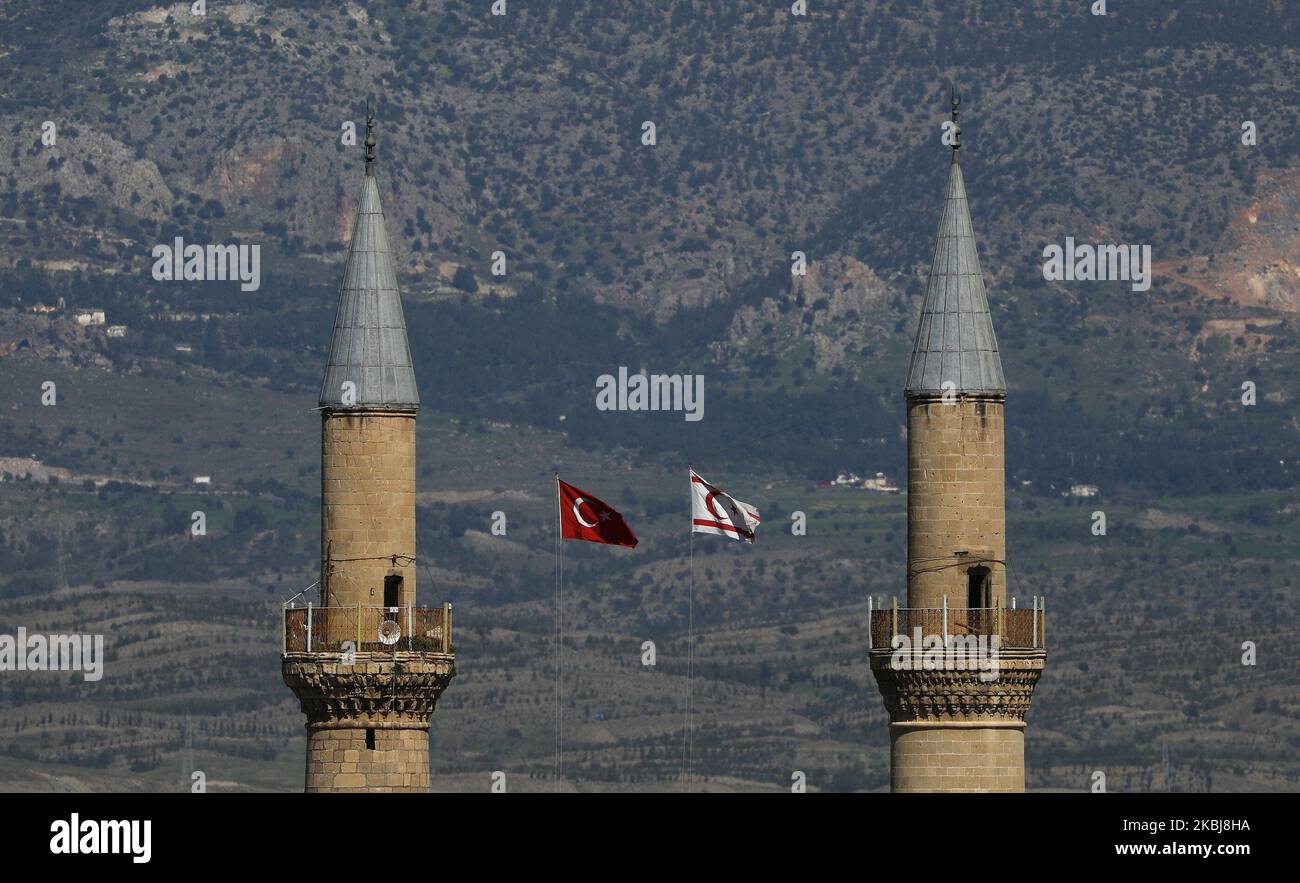 Turkish cypriot breakaway flags hi-res stock photography and images - Alamy