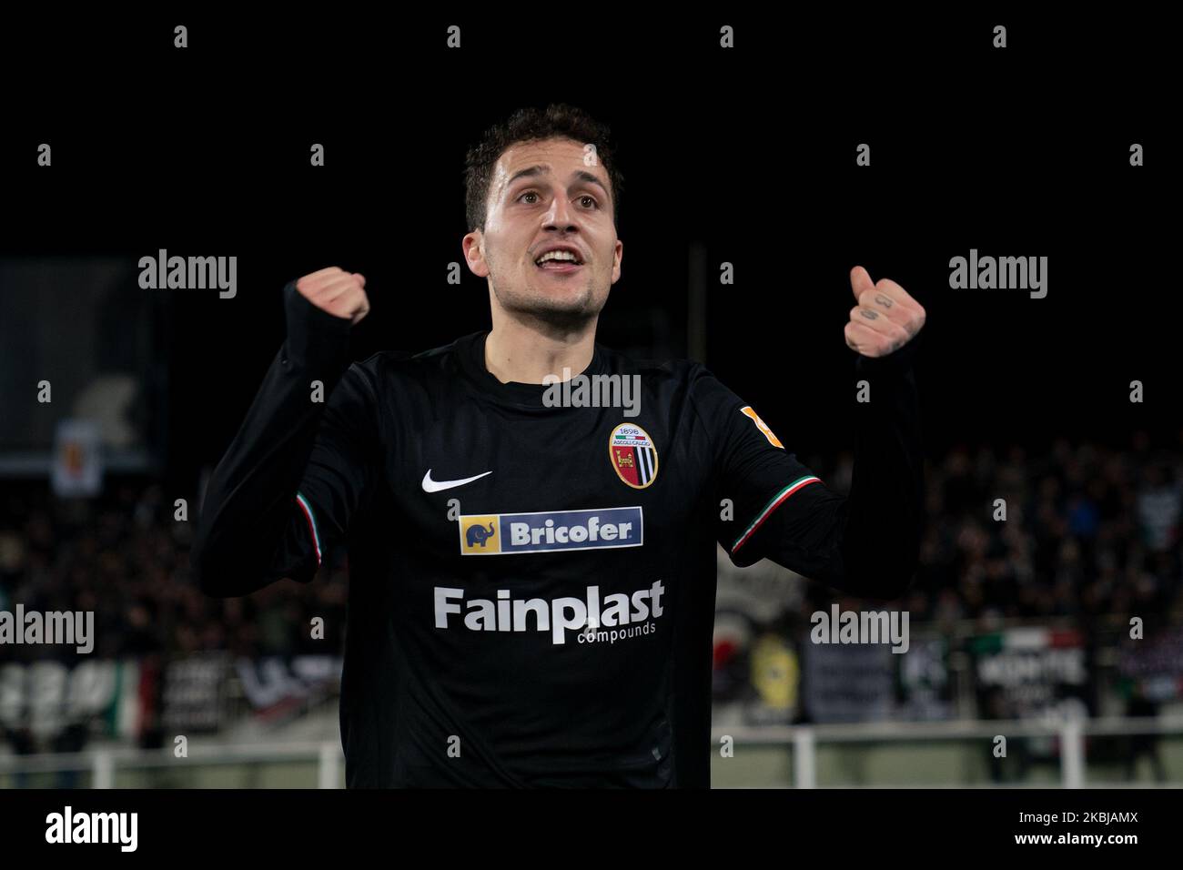 Leonardo morosini of ascoli calcio hi-res stock photography and images ...