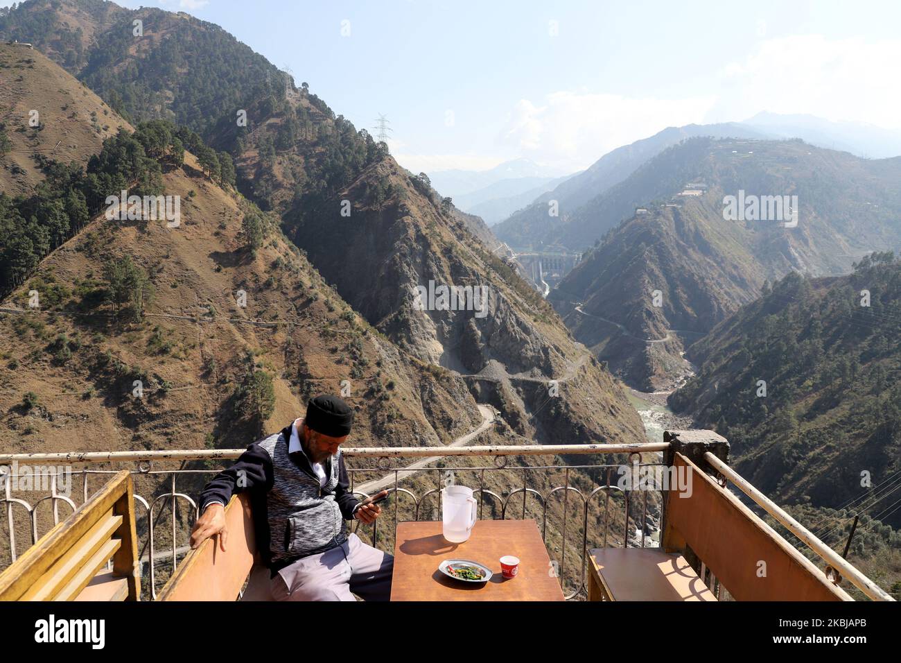 Srinagar jammu national highway hi-res stock photography and images - Alamy