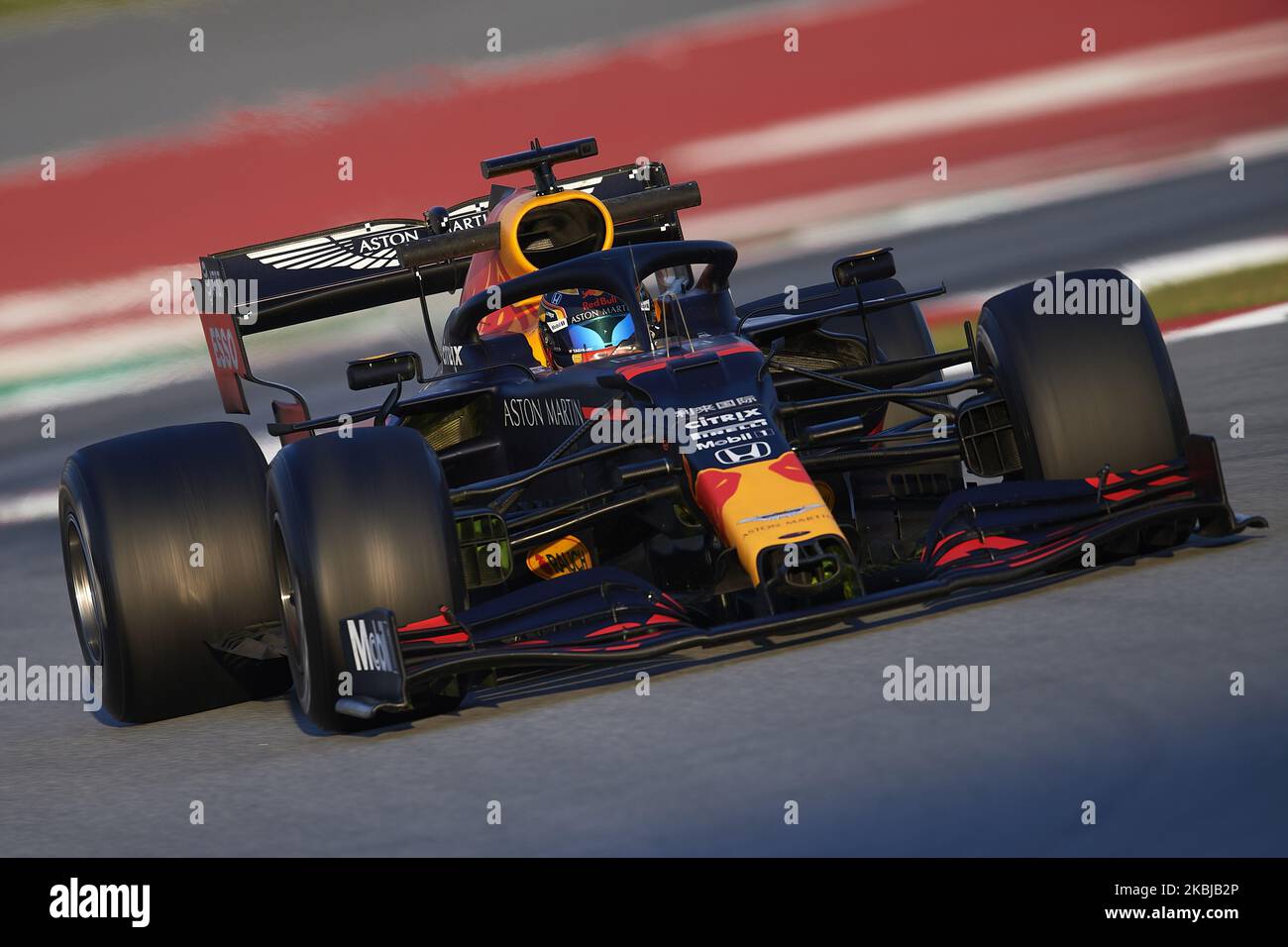 Alexander Albon of Thailand driving the (23) Aston Martin Red Bull ...