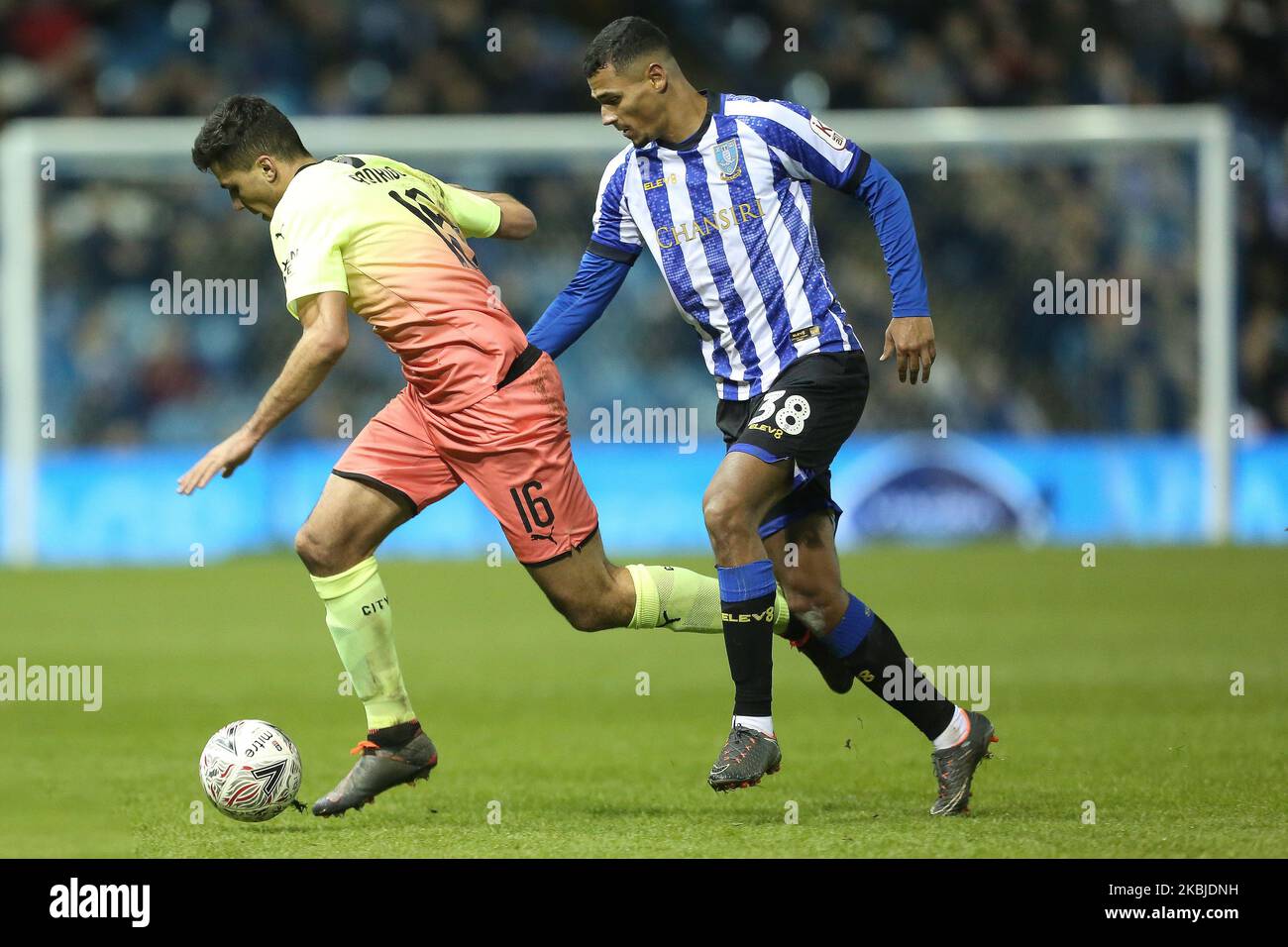 Manchester citys rodri battles hi-res stock photography and images - Alamy