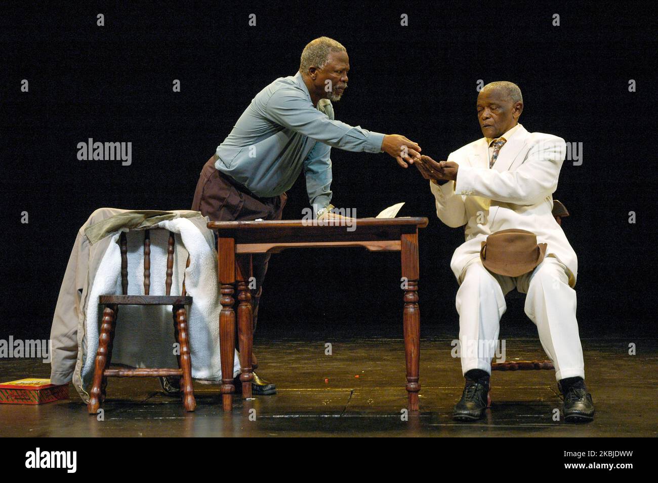 John kani sizwe hi-res stock photography and images - Alamy