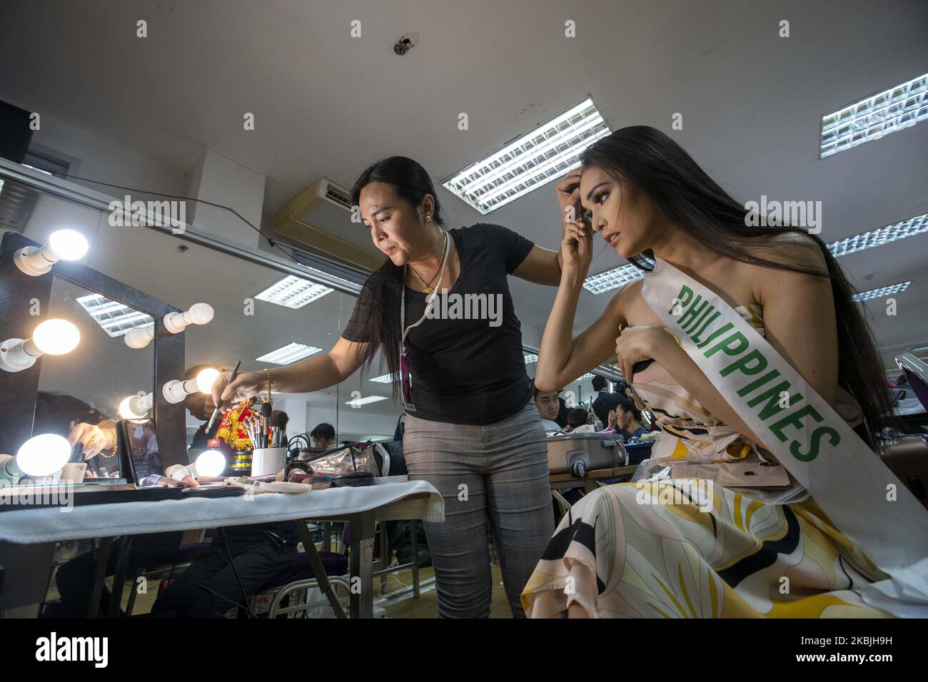 Beauty pageant contestants hi-res stock photography and images - Alamy