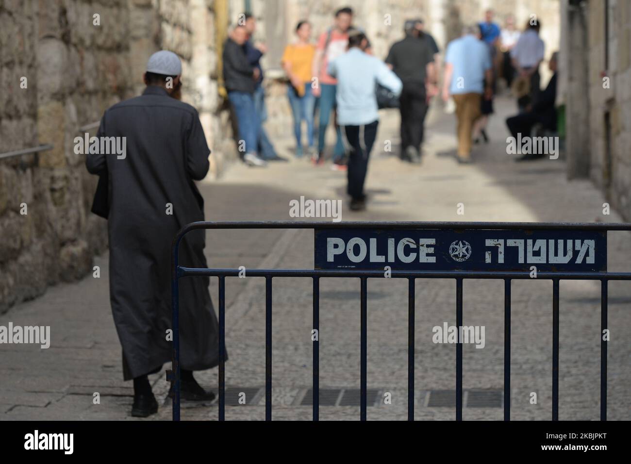 Western wall checkpoint jerusalem hi-res stock photography and images ...