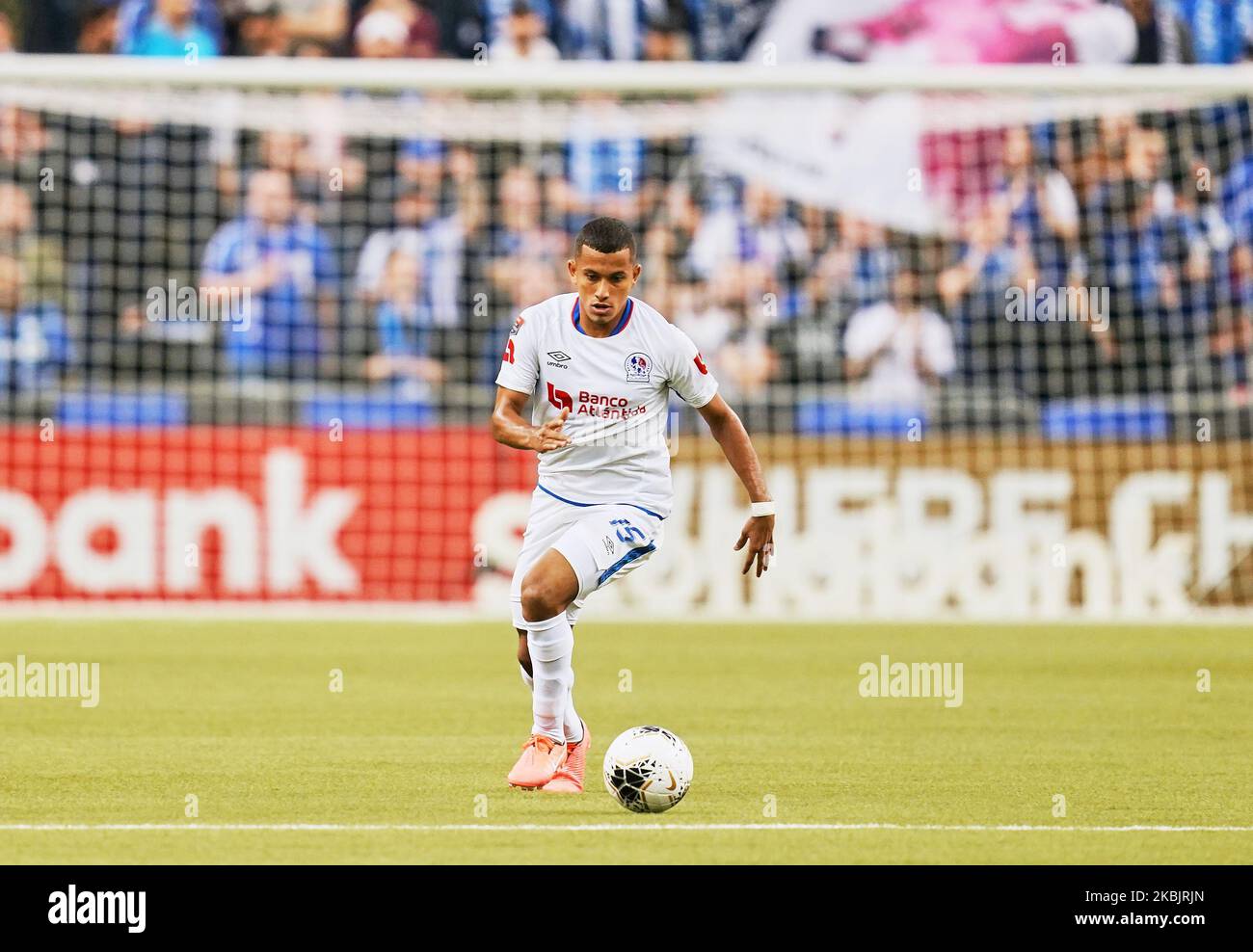 Edwin rodriguez of cd olimpia hi-res stock photography and images - Alamy