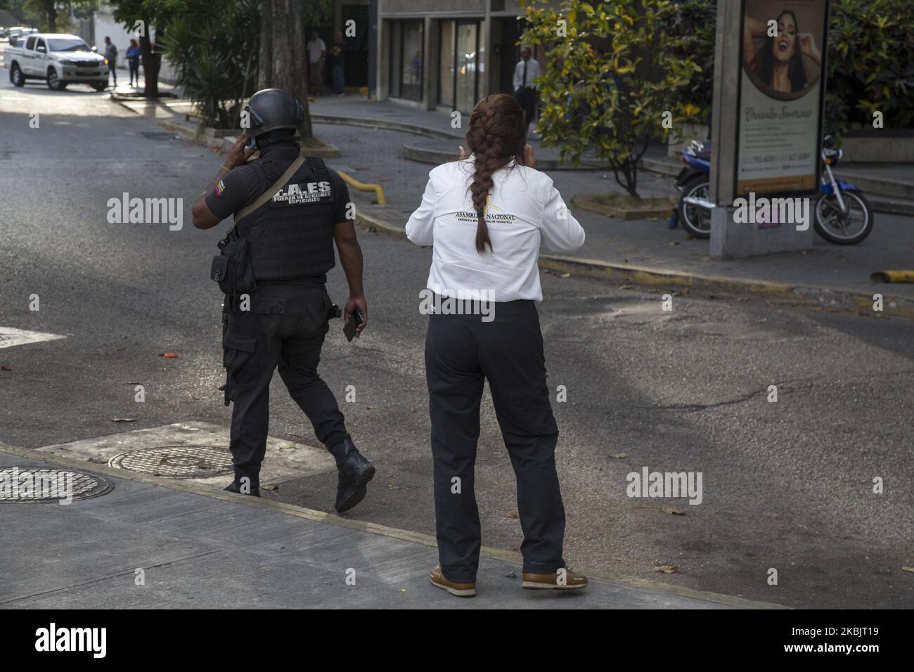 Acciones especiales special action forces hi-res stock photography and ...