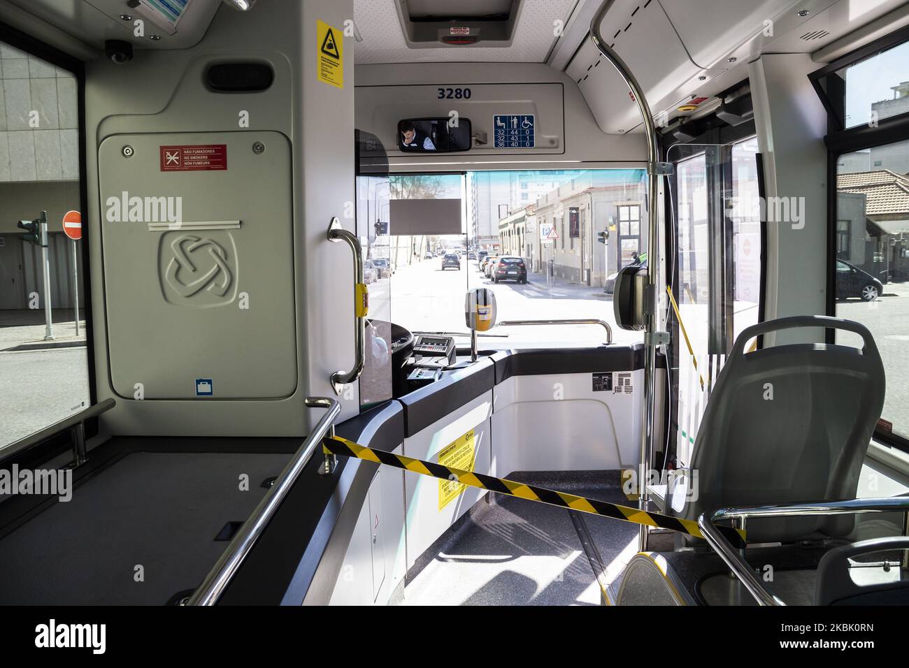 Buses block the main entrance, so that drivers do not live with people ...