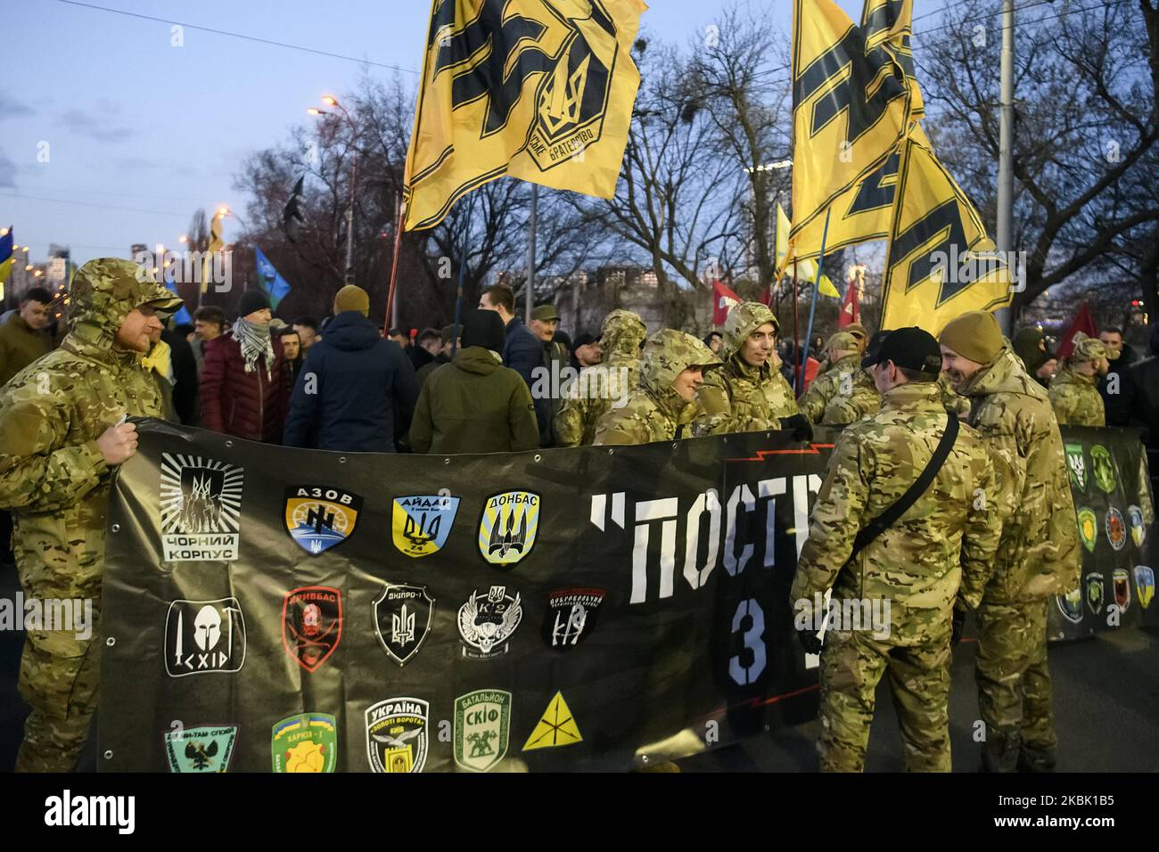 Ukrainian veterans of the Eastern Ukrainian conflict, volunteers and ...