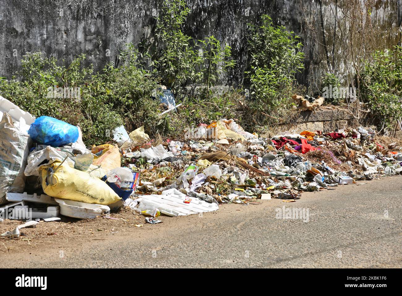 Pile of garbage along the roadside in Padmanabhapuram, Tamil Nadu ...