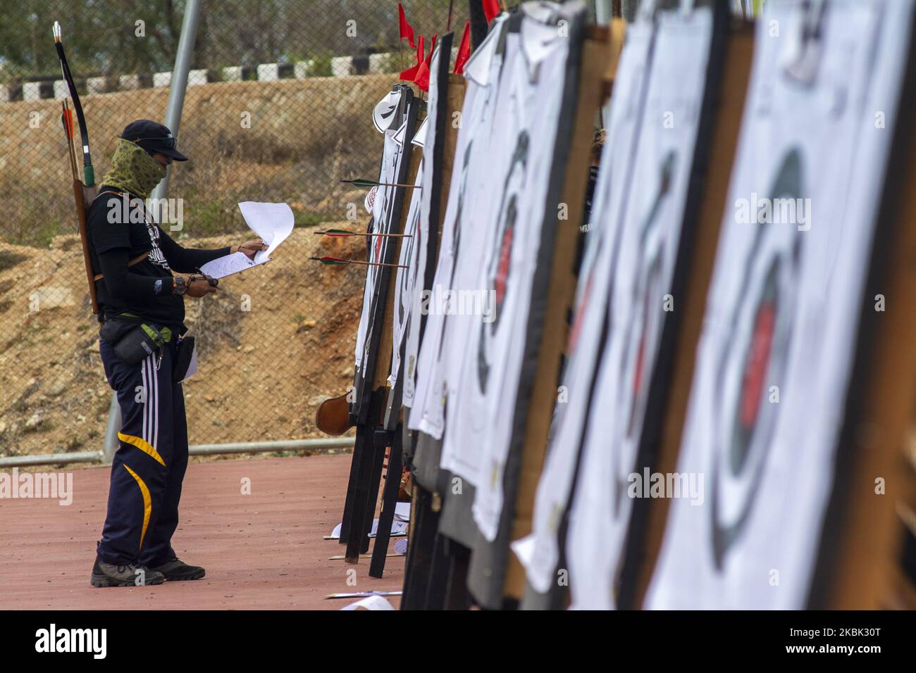 Traditional archery competition traditional archery championship hi-res ...