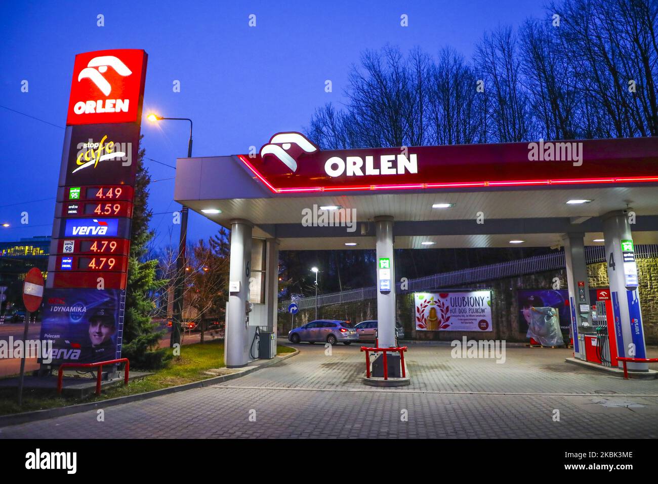 Mln business logo hi-res stock photography and images - Alamy