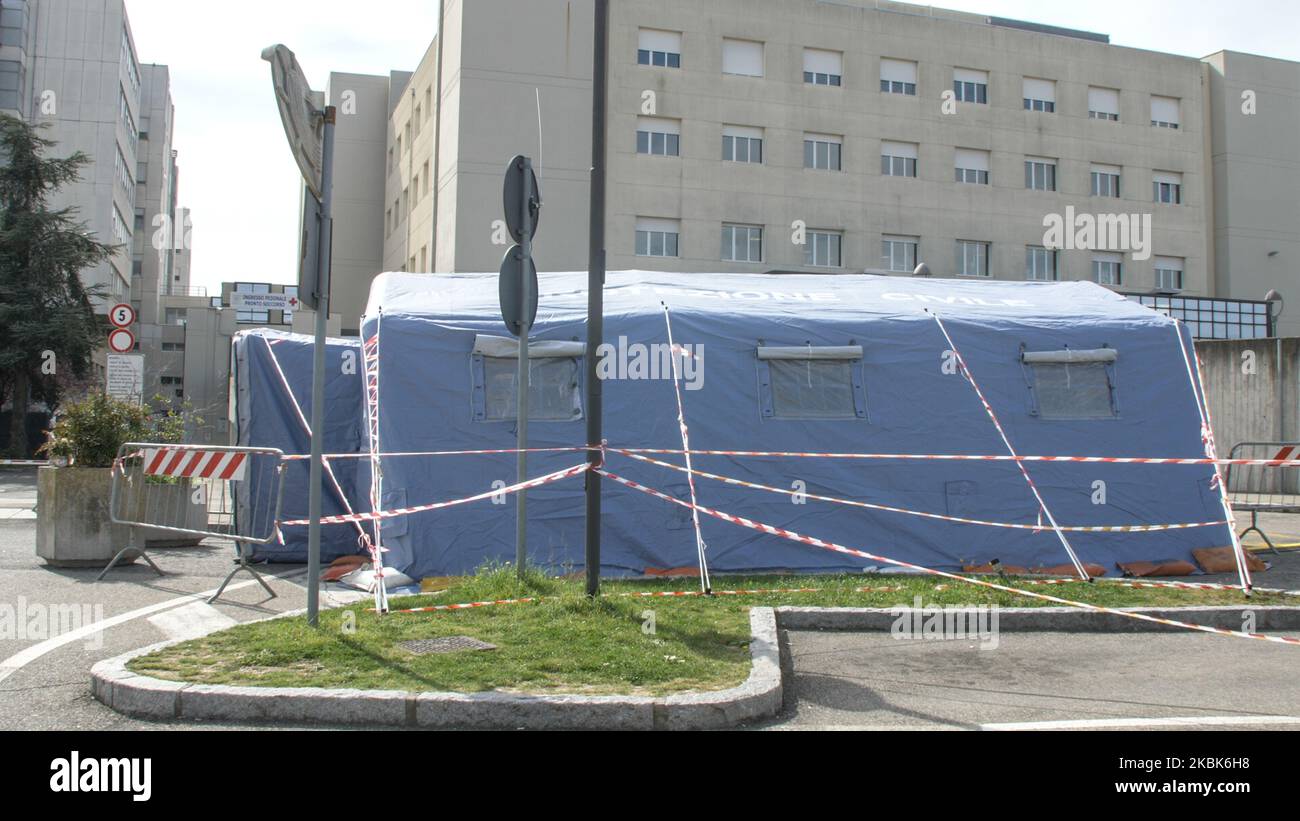 Triage tent hi-res stock photography and images - Alamy