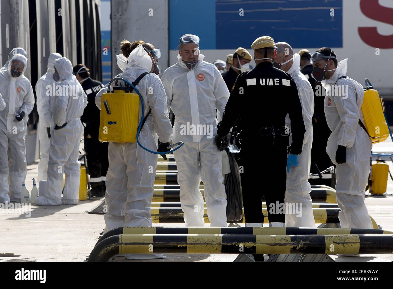 Army military emergency unit hi-res stock photography and images - Alamy