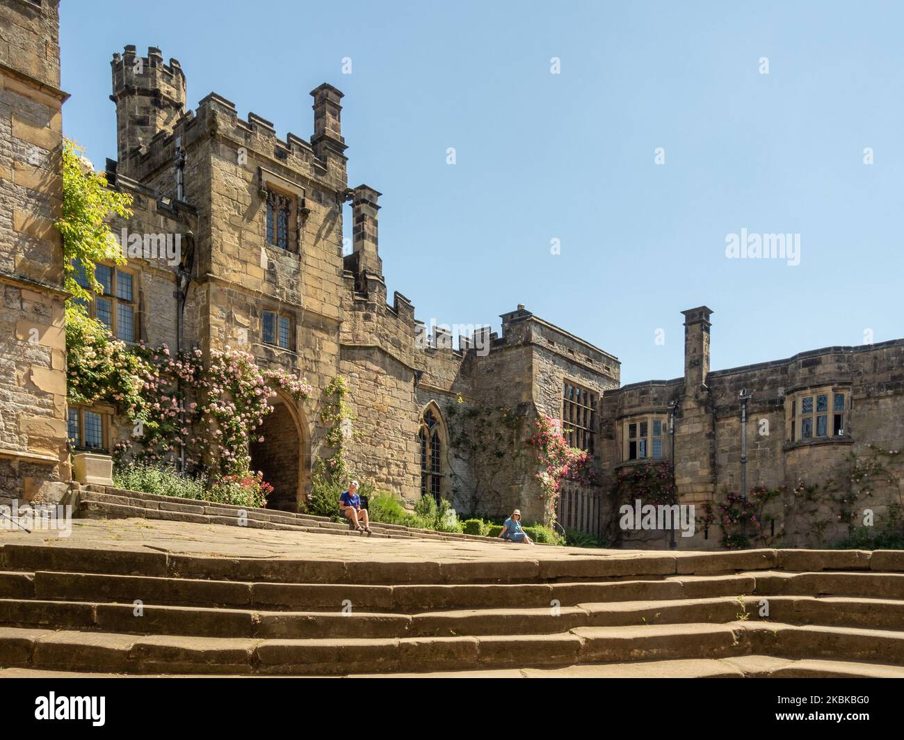 Medieval manor house hi-res stock photography and images - Alamy