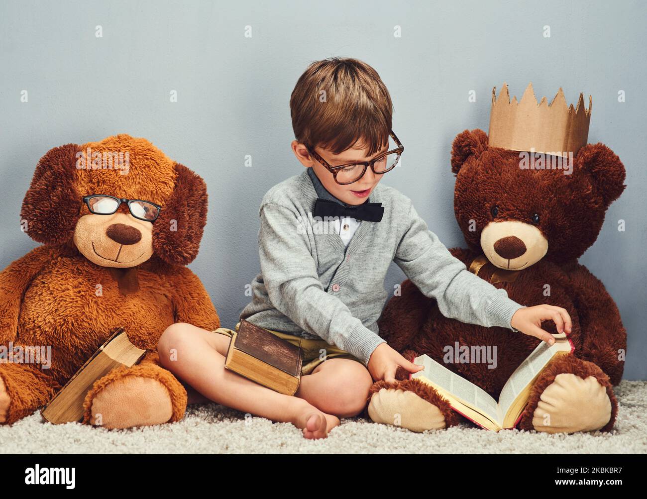 Smart help hi-res stock photography and images - Alamy