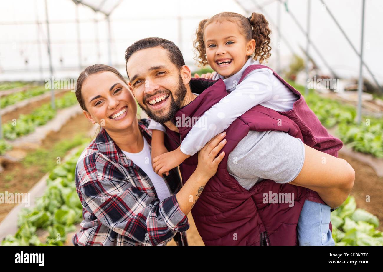 Farm, family and portrait of happy agriculture parents with their child ...