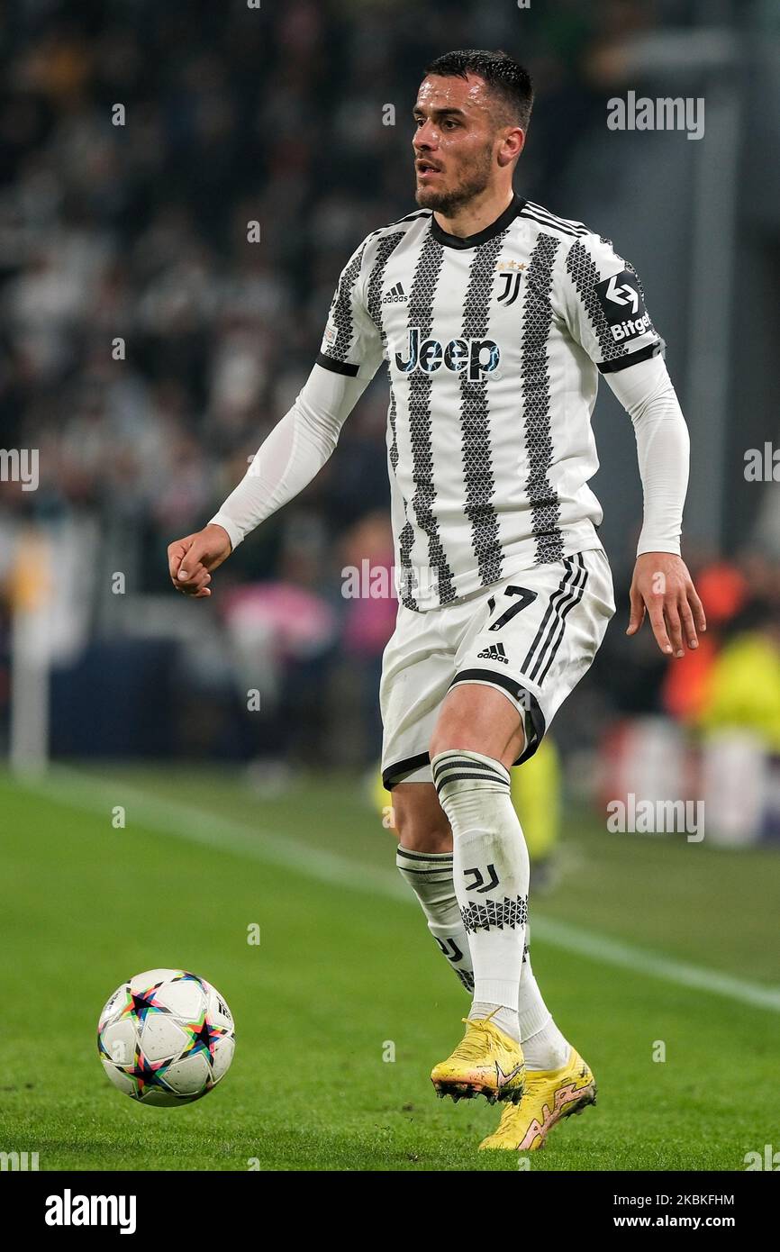 Fc paris saint germain juventus fc hi-res stock photography and images ...