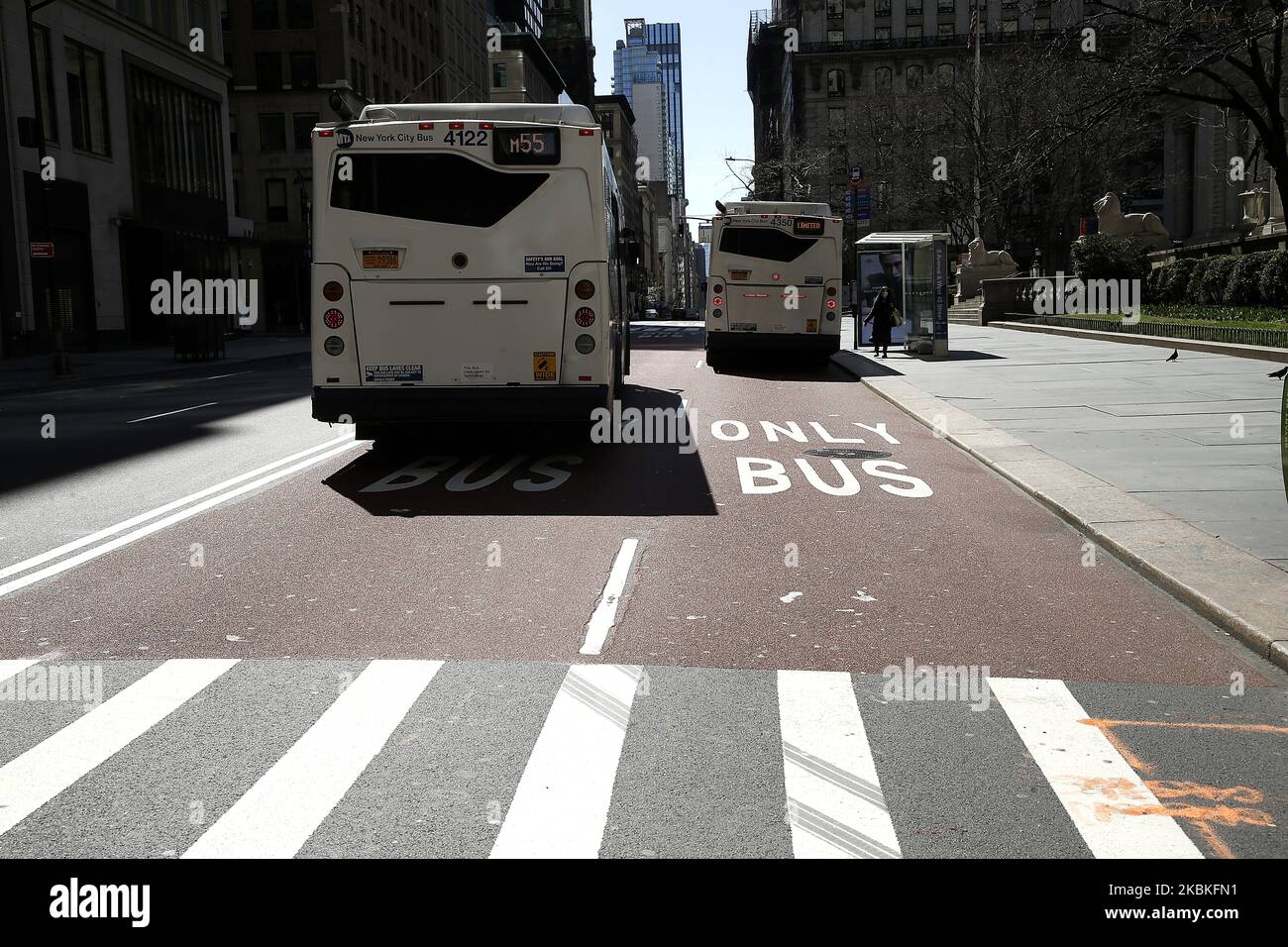 Downtown buses hi-res stock photography and images - Alamy