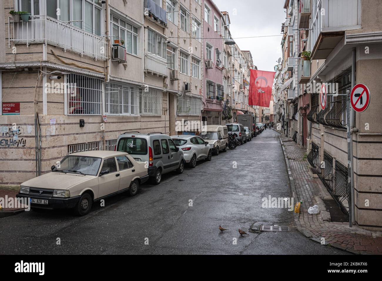 Residents of turkeys largest city hi-res stock photography and images ...