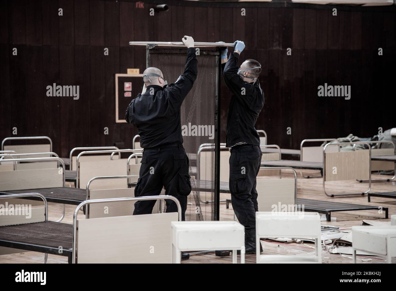 Field hospital no 13 hi-res stock photography and images - Alamy