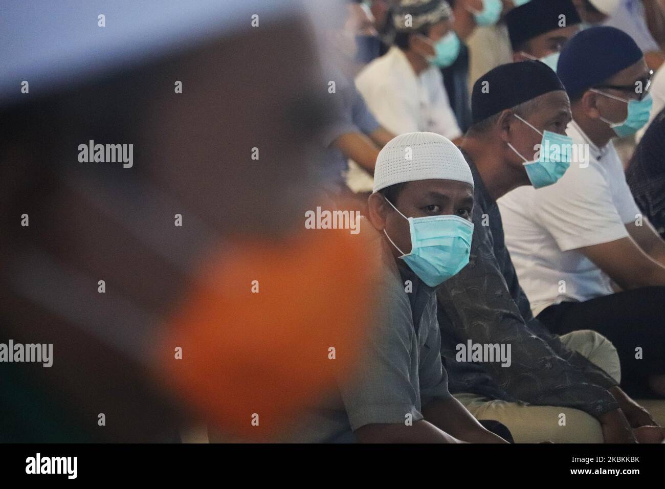 Indonesia muslim wearing face mask amid concerns over the Covid-19 ...