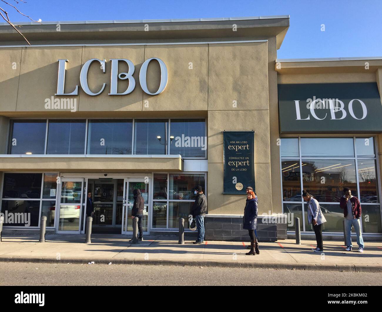 Infection control precaution precautions hi-res stock photography and ...