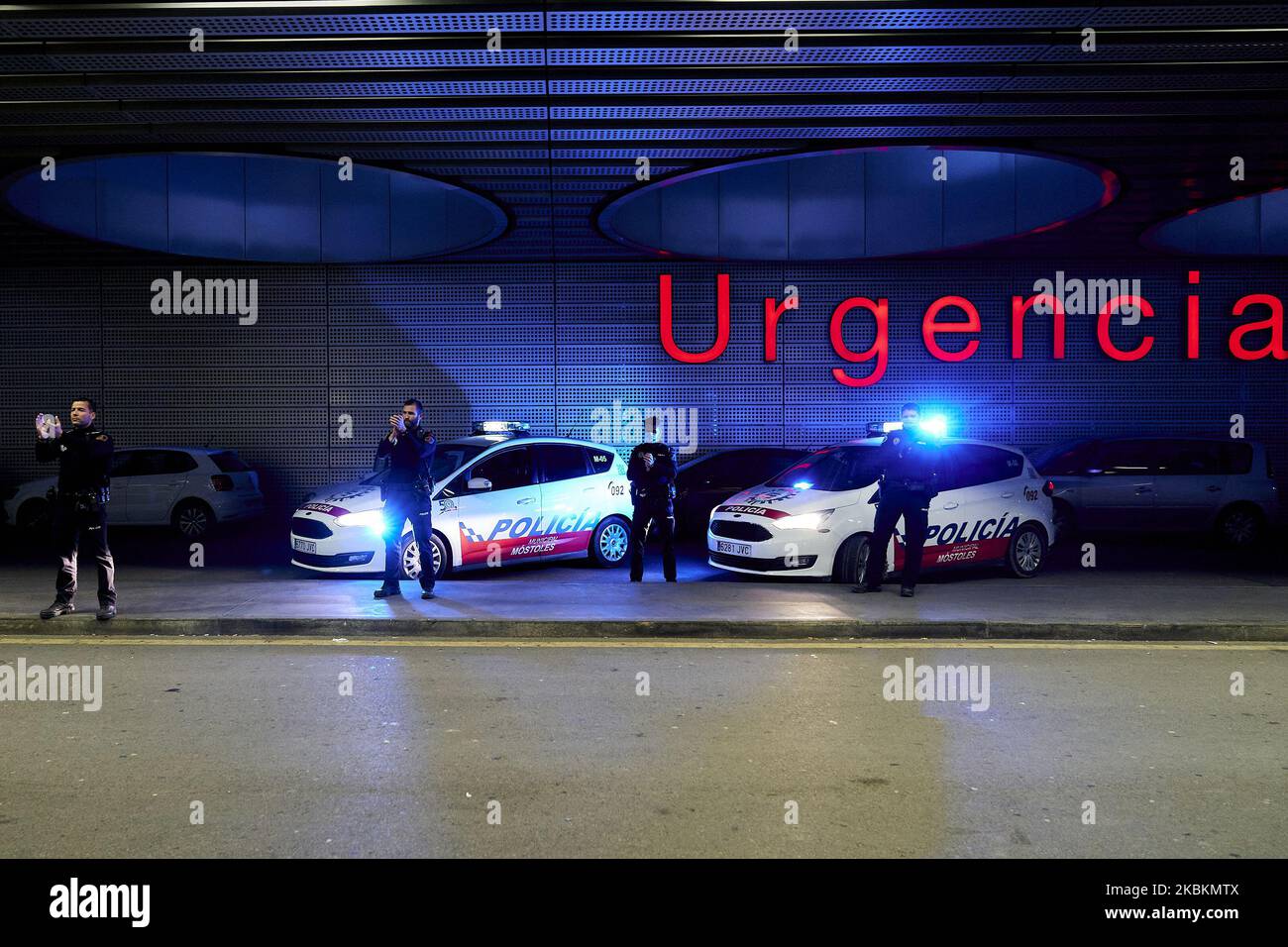 Police officers cheers hi-res stock photography and images - Alamy
