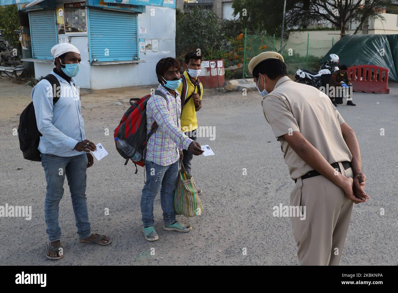 Forced migrant hi-res stock photography and images - Alamy